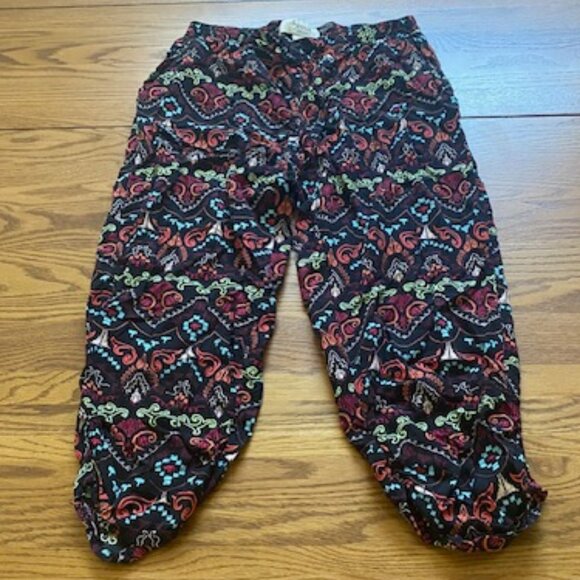American Rag | Pants & Jumpsuits | American Rag Capri Pants Small ...